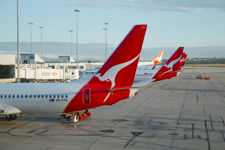 Qantas, Virgin blamed for high flight prices and poor service