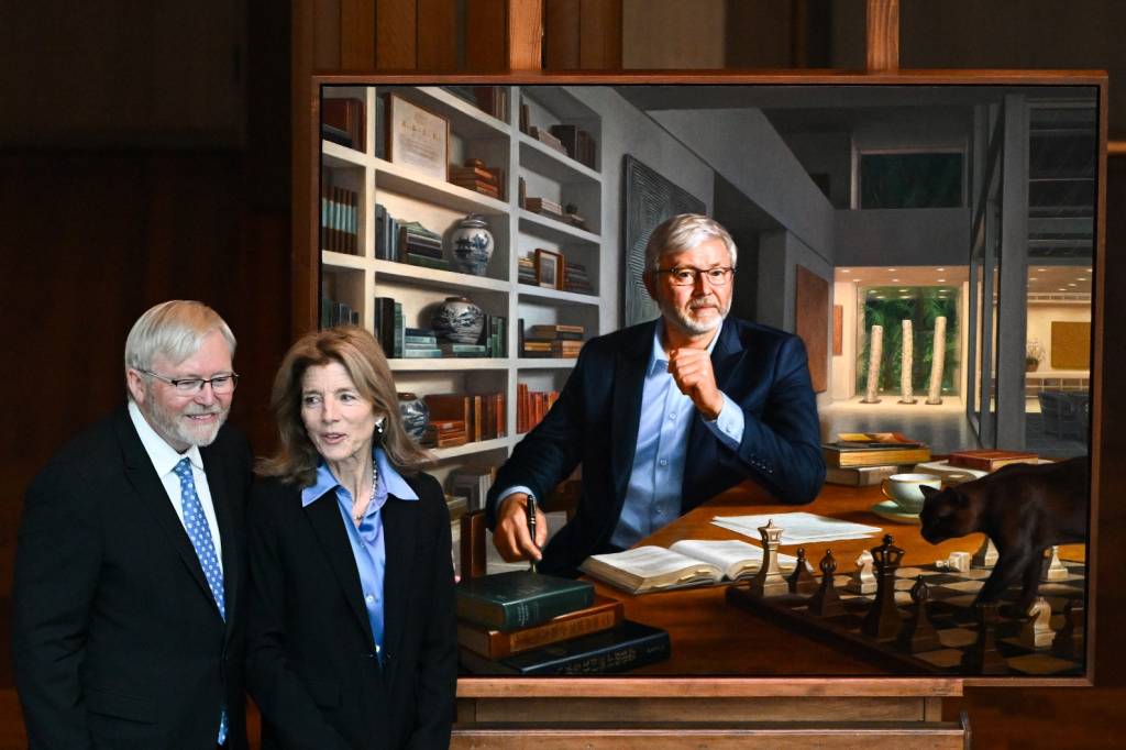 Kevin Rudd's official portrait captures moment of reflection