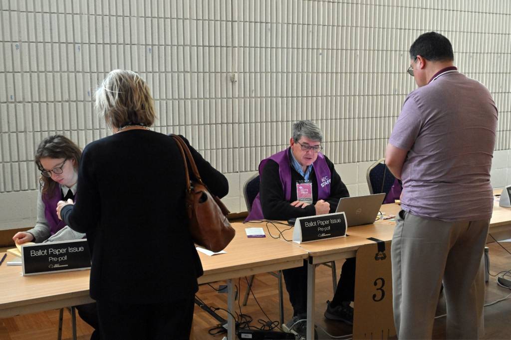 AEC reveals how many have voted early, applied for postal votes